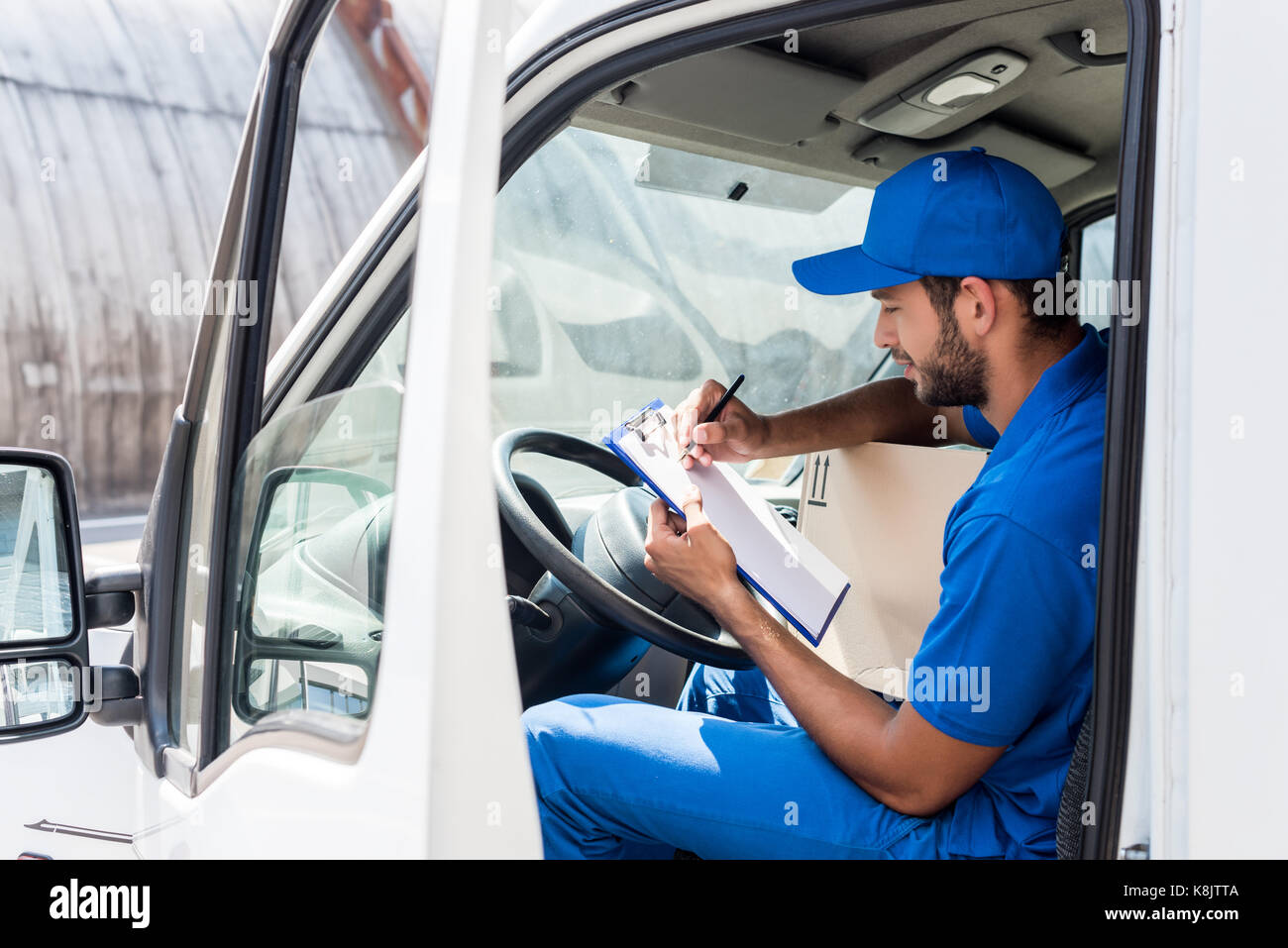 Freight papers hi-res stock photography and images - Alamy