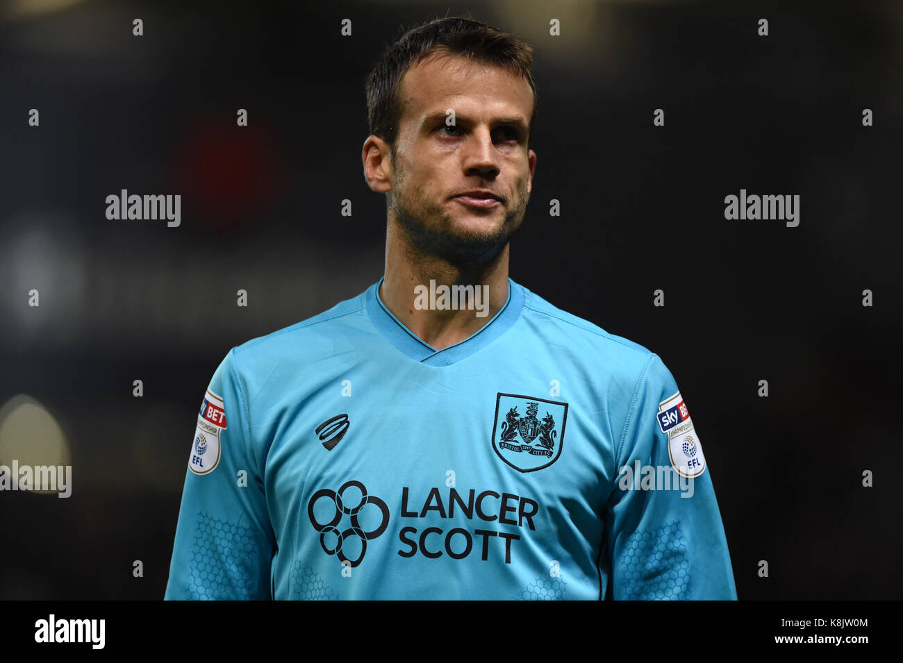 Bristol City goalkeepr Luke Steele Stock Photo - Alamy