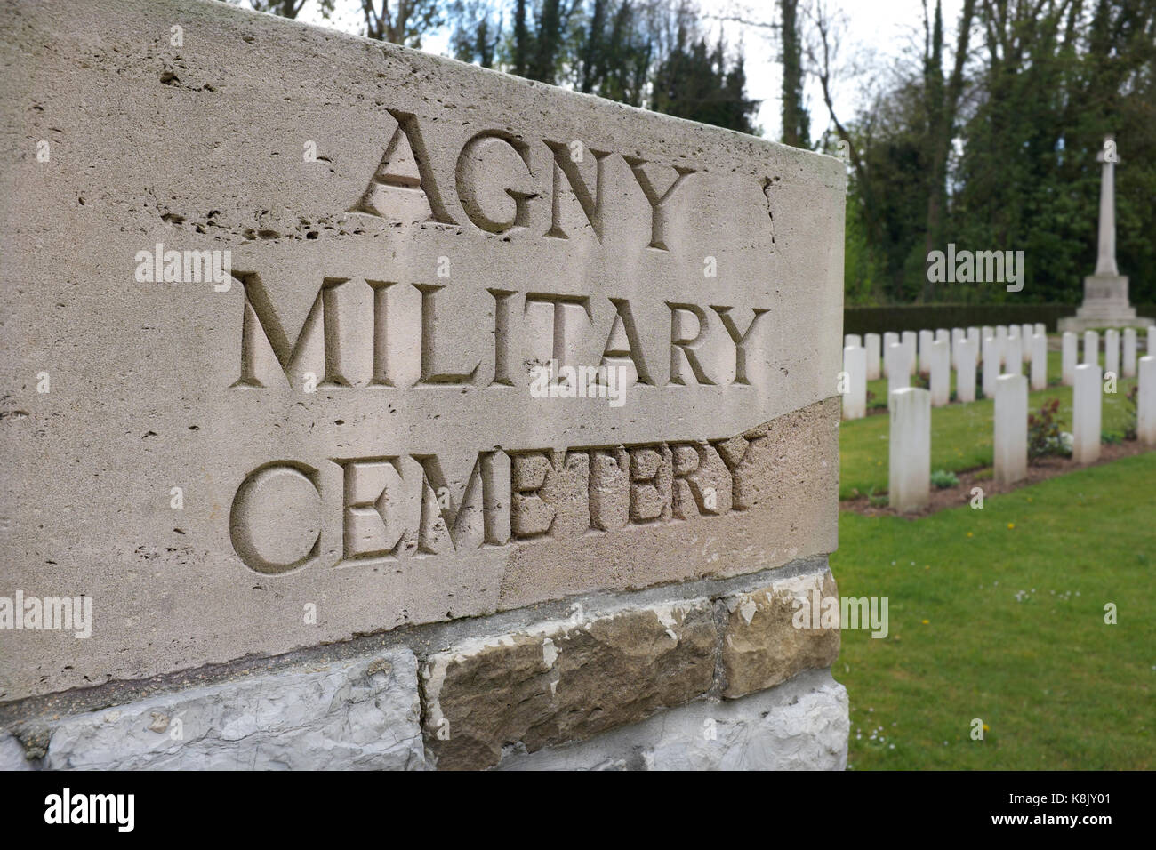 Agny CWGC Military Cemetery, Agny, France Stock Photo - Alamy