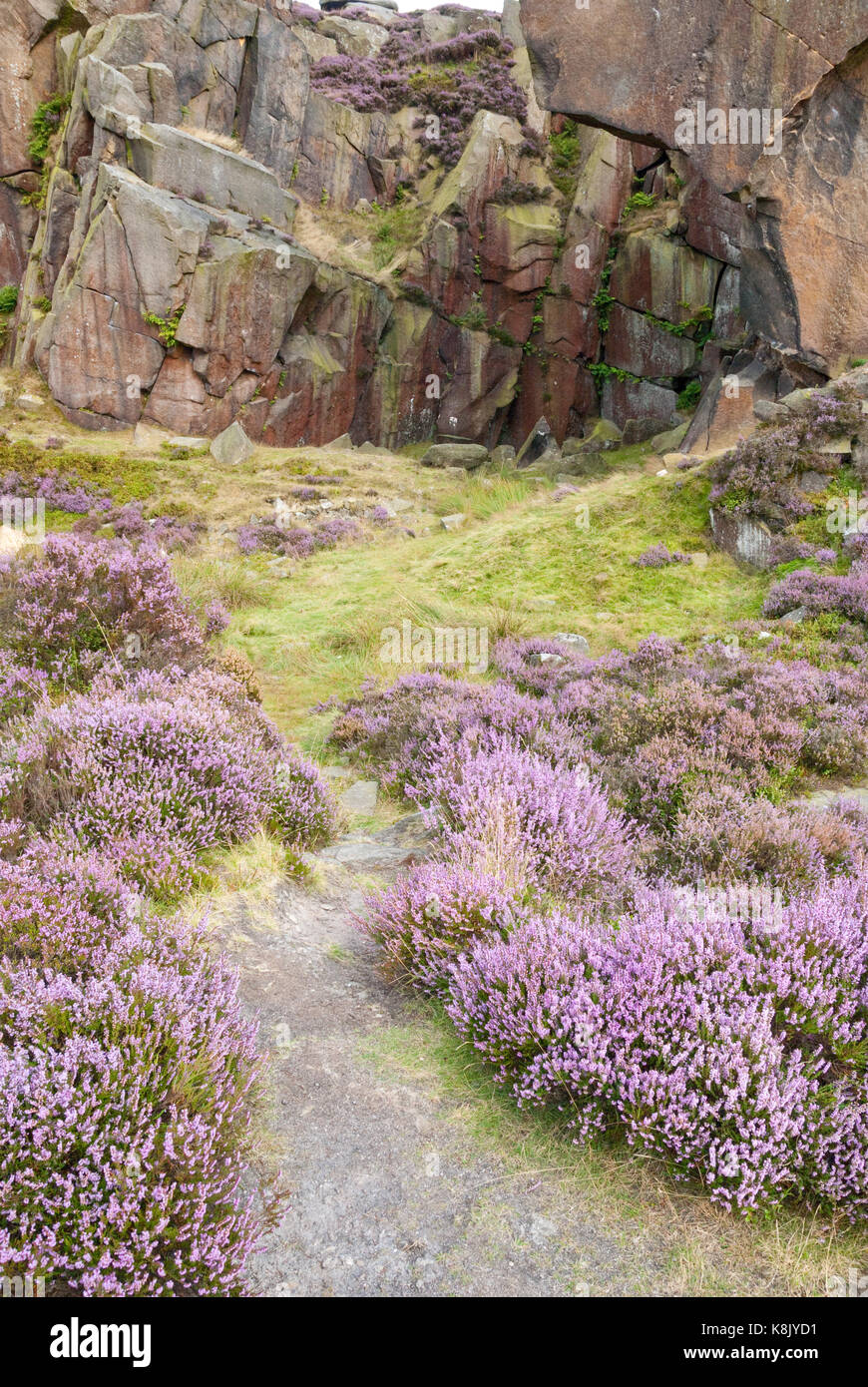 Cliff pathway hi-res stock photography and images - Alamy