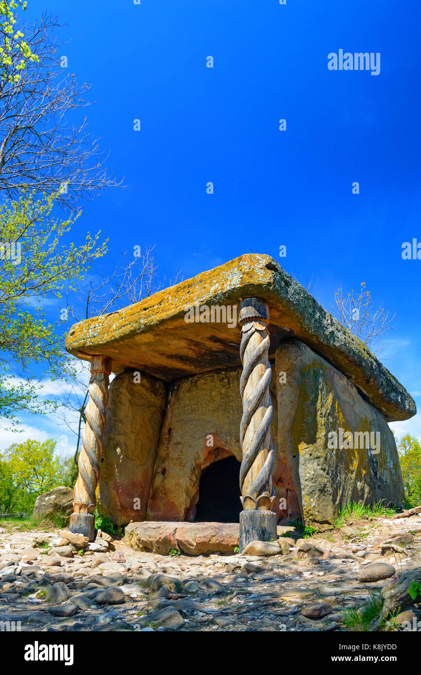 Beautiful stone dolmen in Caucasus Stock Photo - Alamy