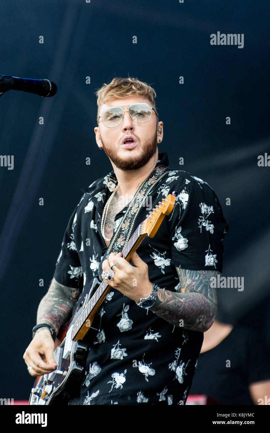 James Arthur performs at V Festival watched by girlfriend Jessica Grist ...