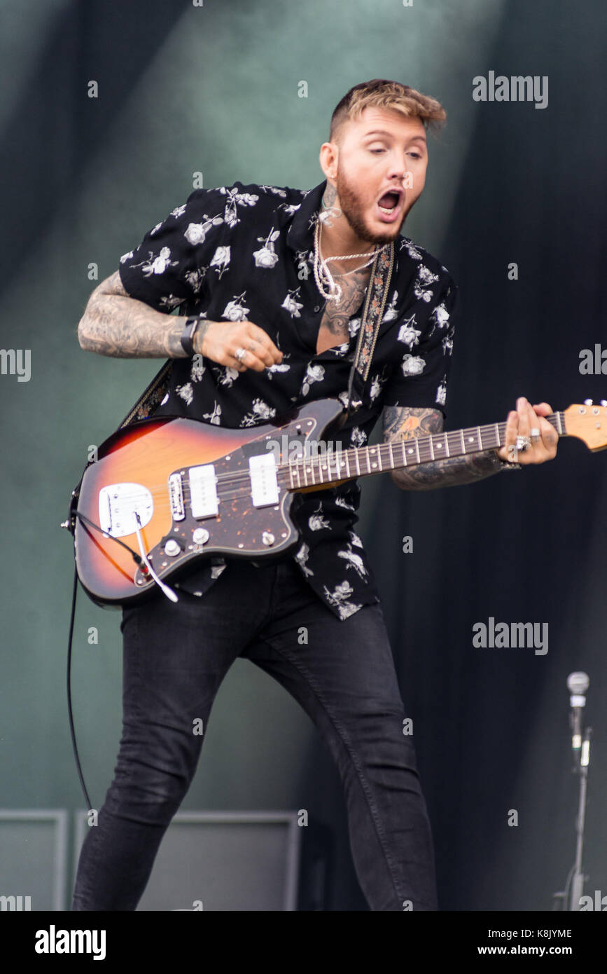 James Arthur performs at V Festival watched by girlfriend Jessica Grist ...