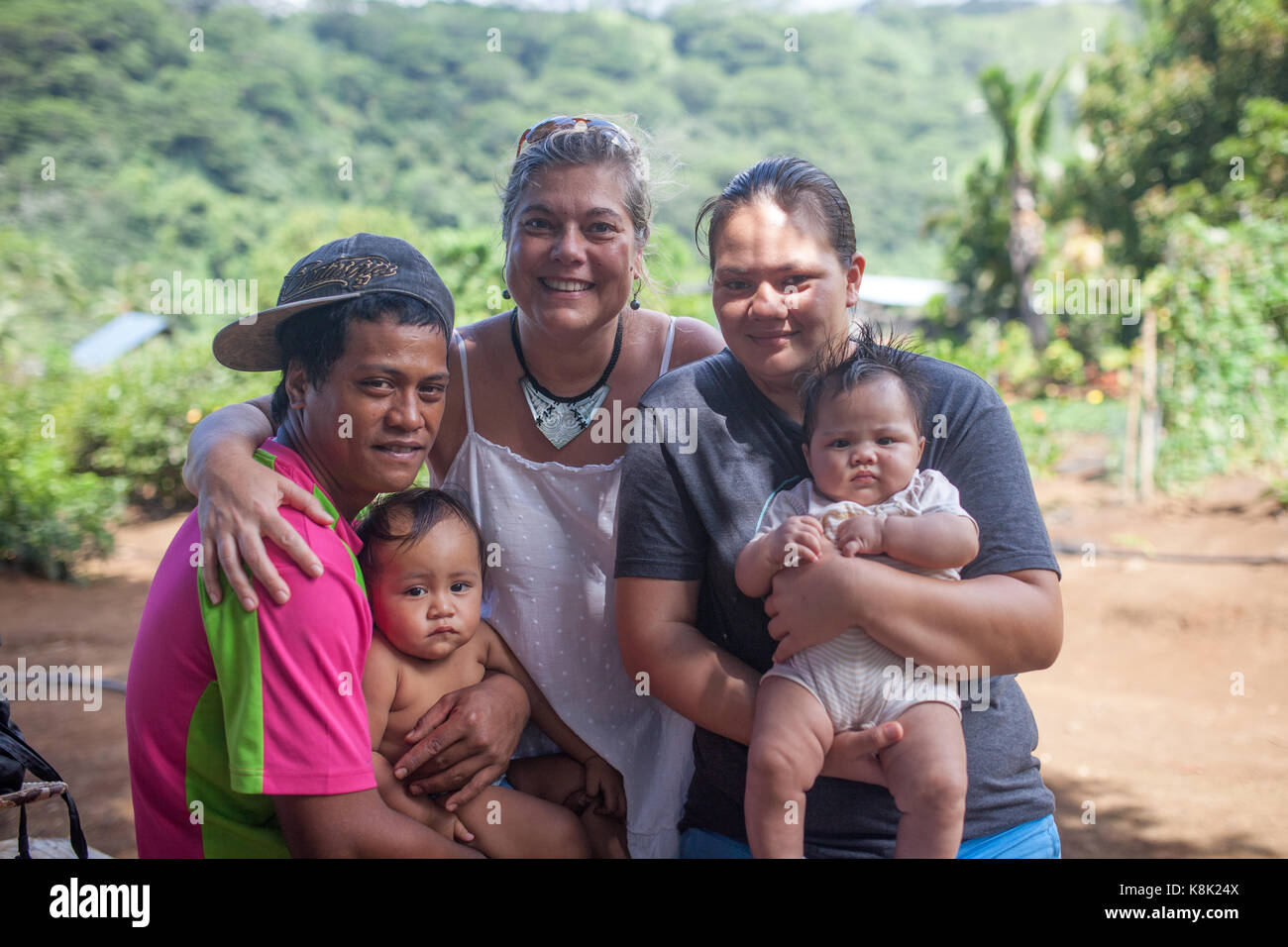 Asian family families parent parents child children hi-res stock ...