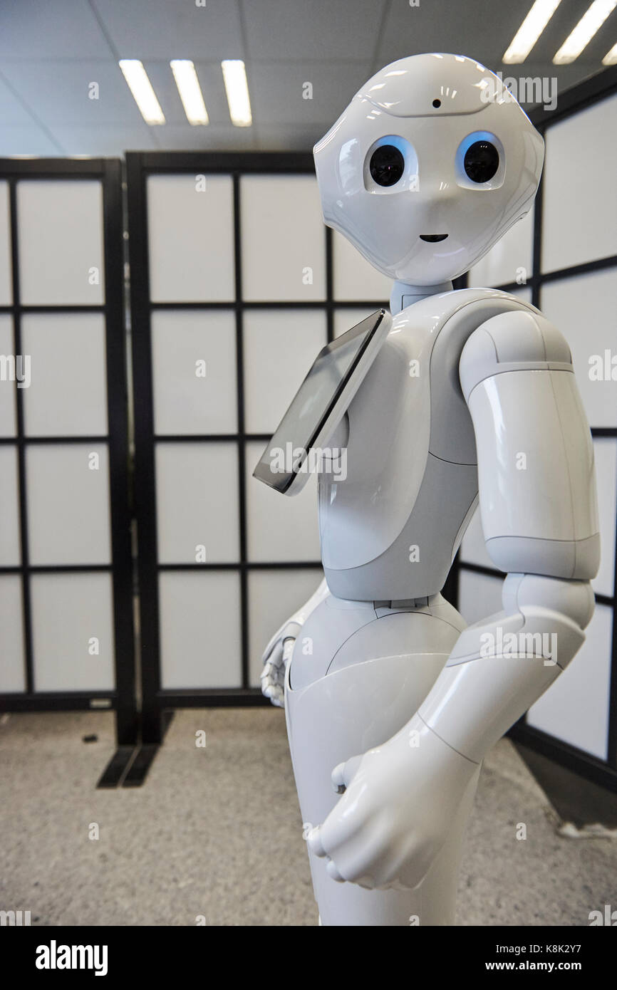 Inside robotics lab humanoid robot hi-res stock photography and images ...