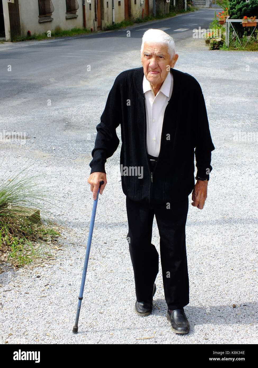 Centenarian male hi-res stock photography and images - Alamy