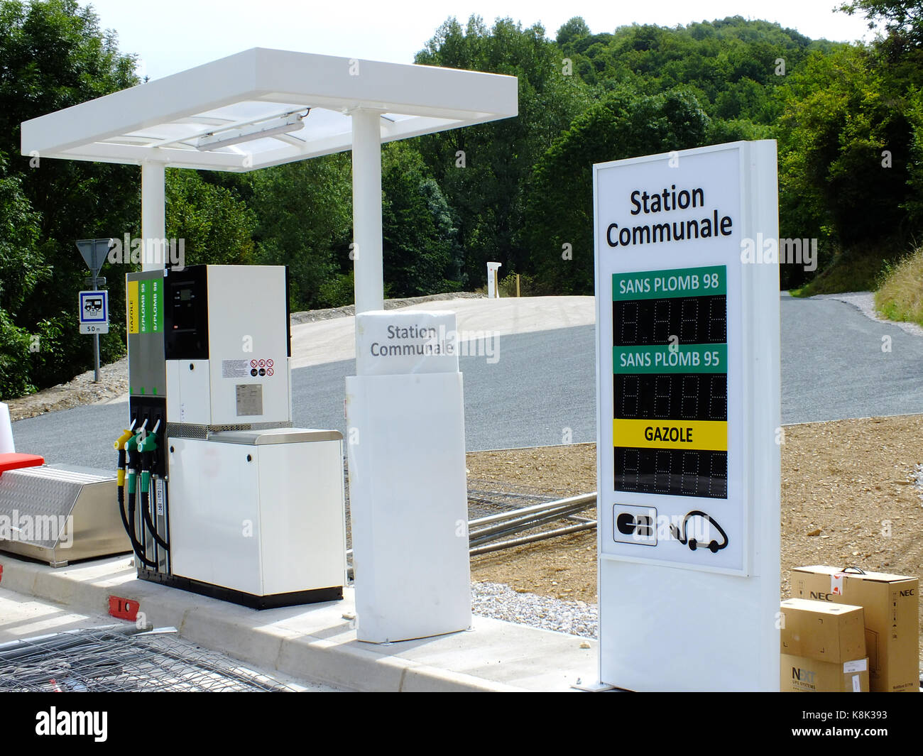 Selling station stations hi-res stock photography and images - Alamy