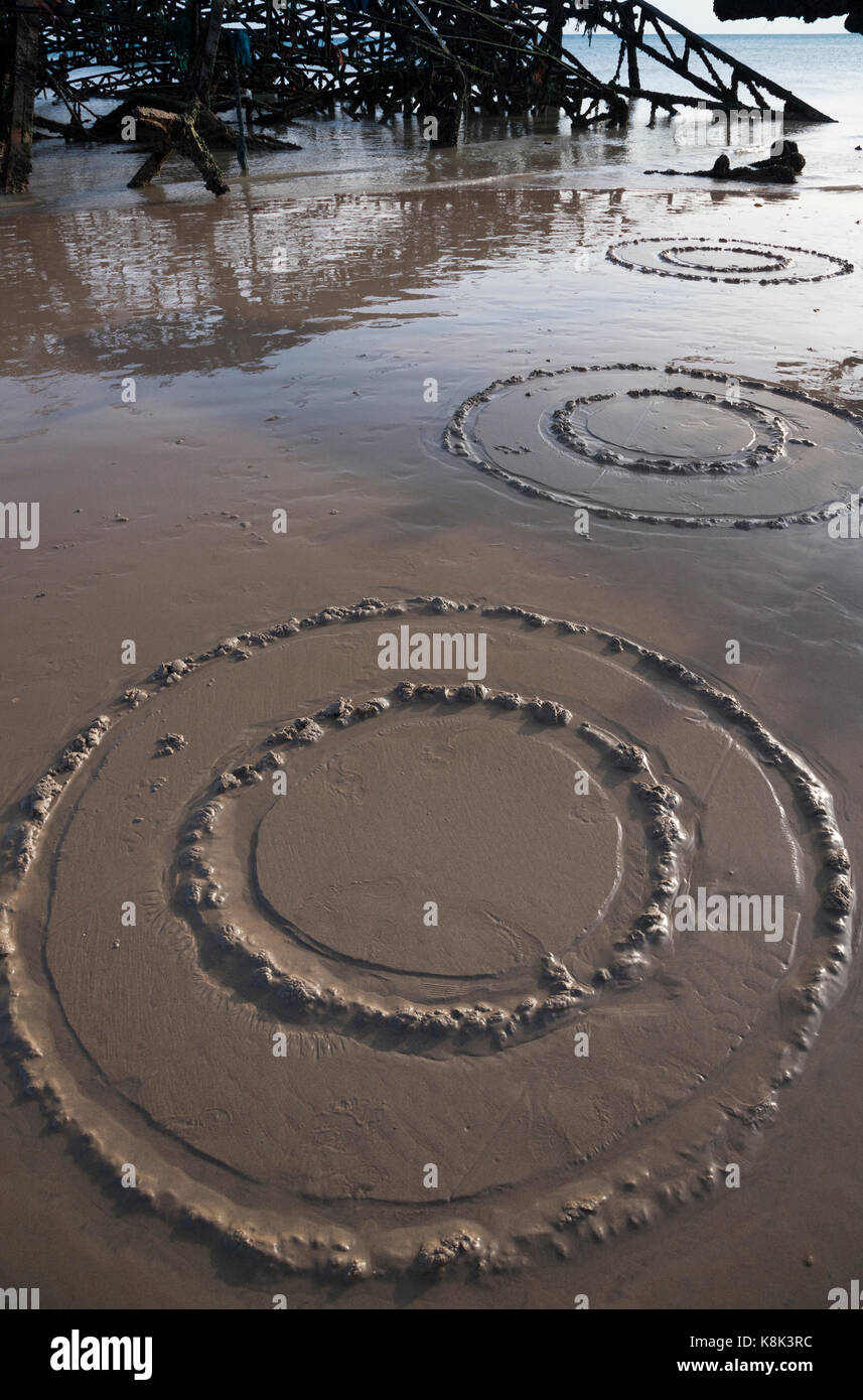 Concentric patterns hi-res stock photography and images - Alamy