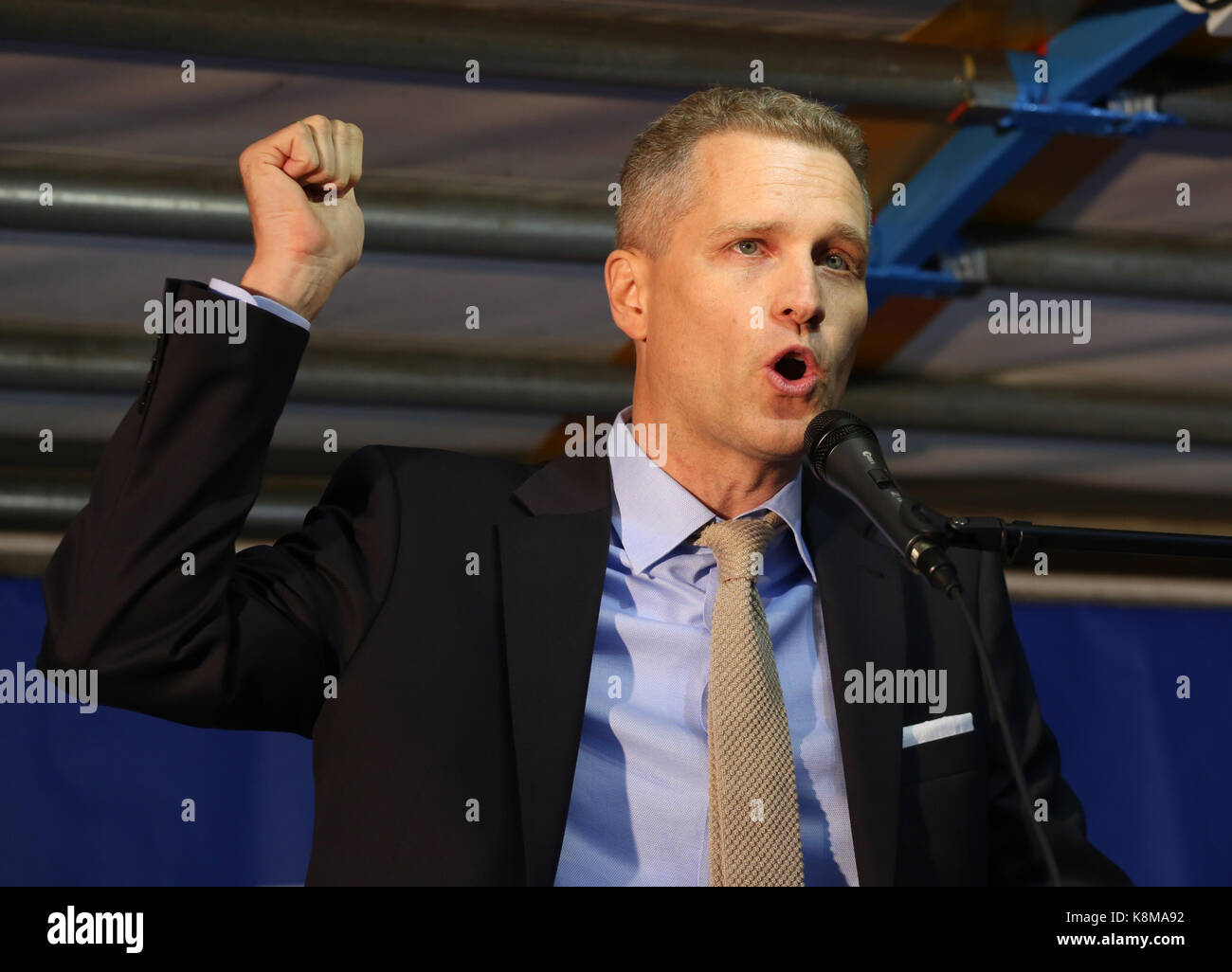 Munich, Germany. 19th Sep, 2017. AfD held its last big rally before elections on Sunday. Credit ...