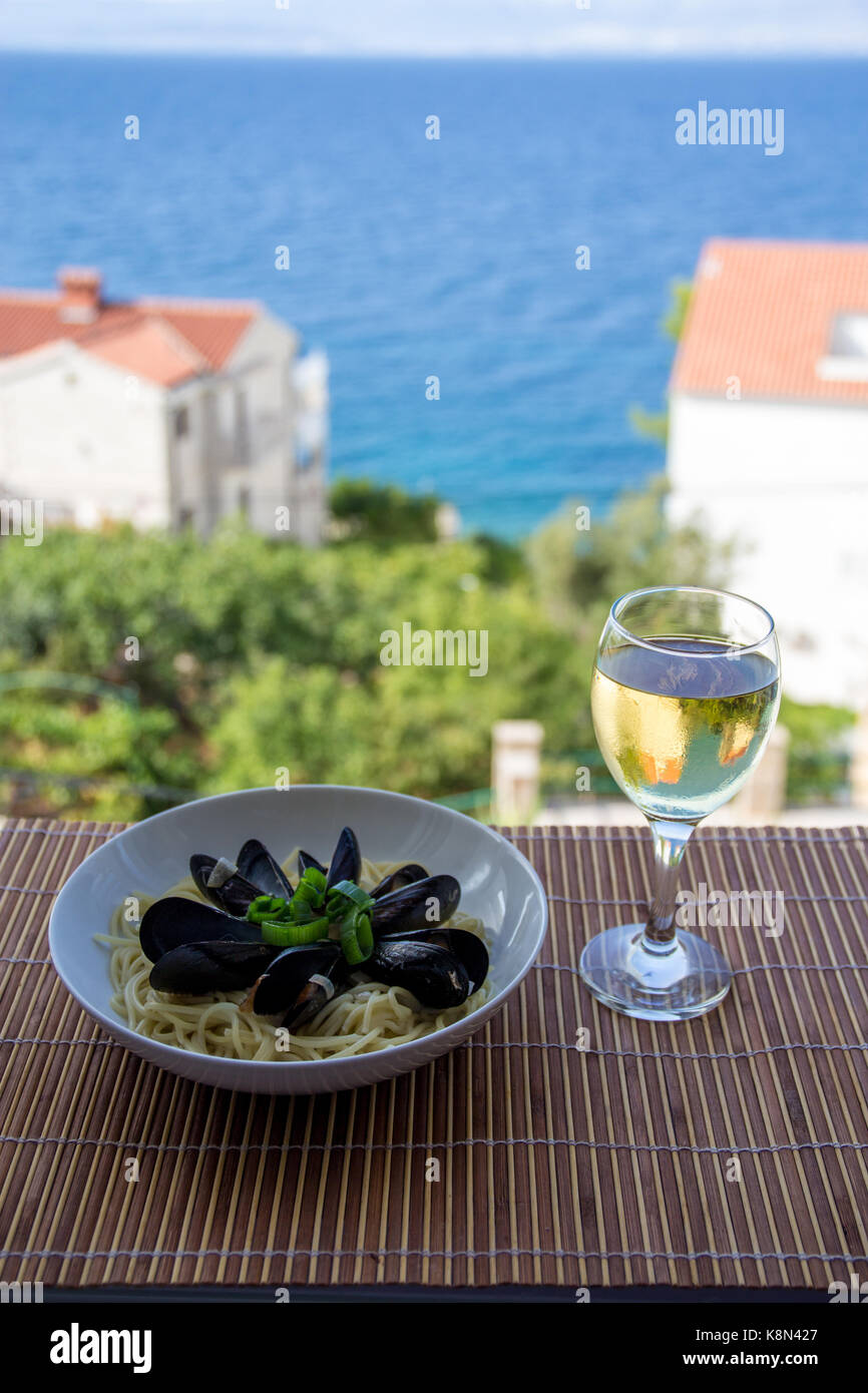 Moule hi-res stock photography and images - Alamy
