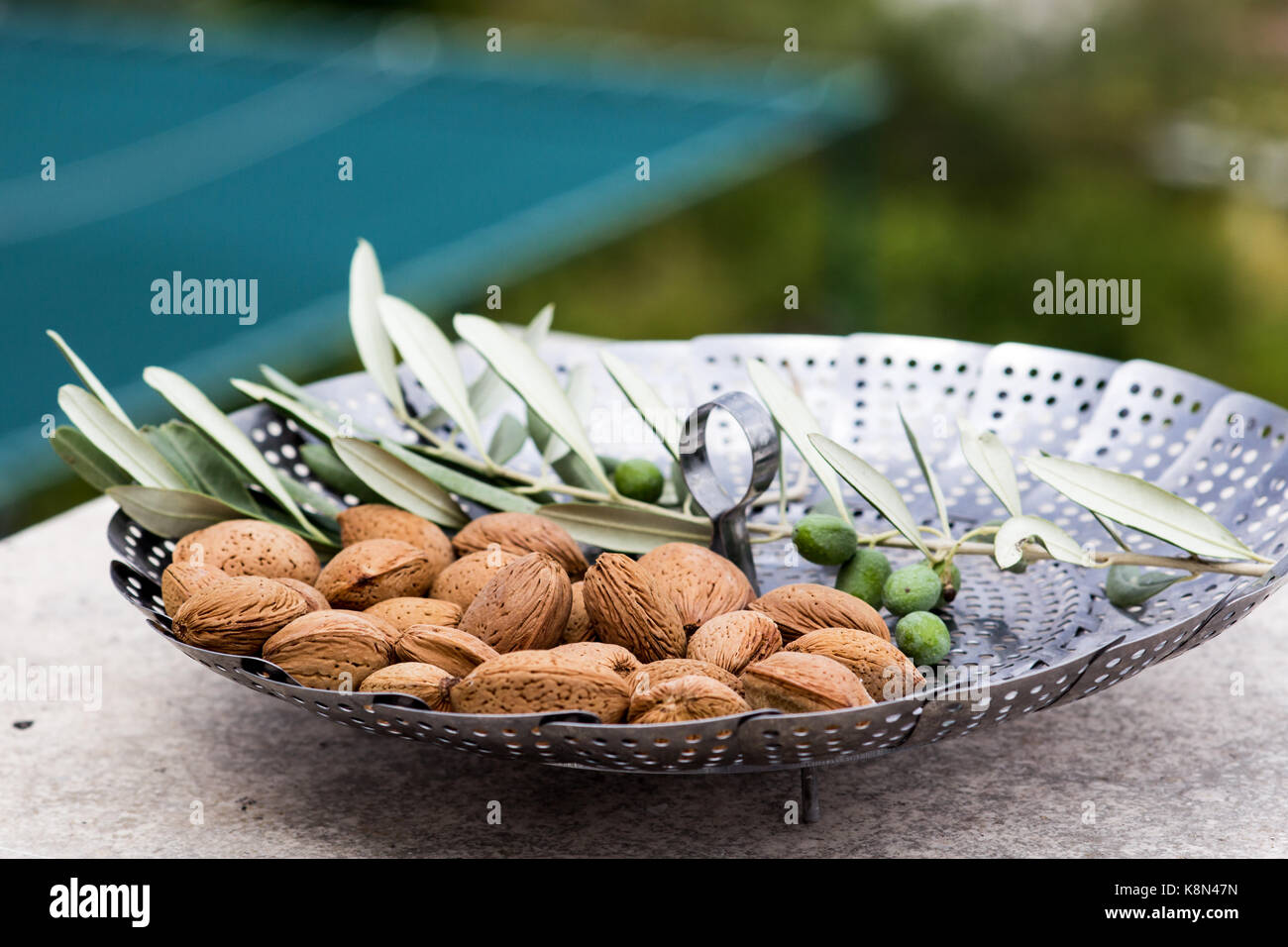 raw almonds in shell Stock Photo - Alamy