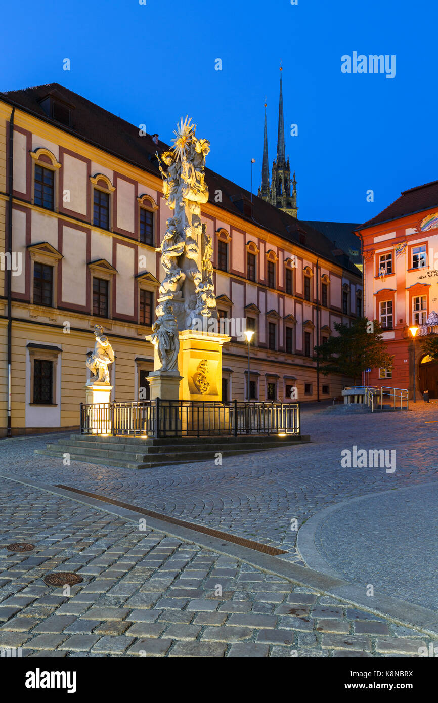 Market square with trinity column hi-res stock photography and images ...