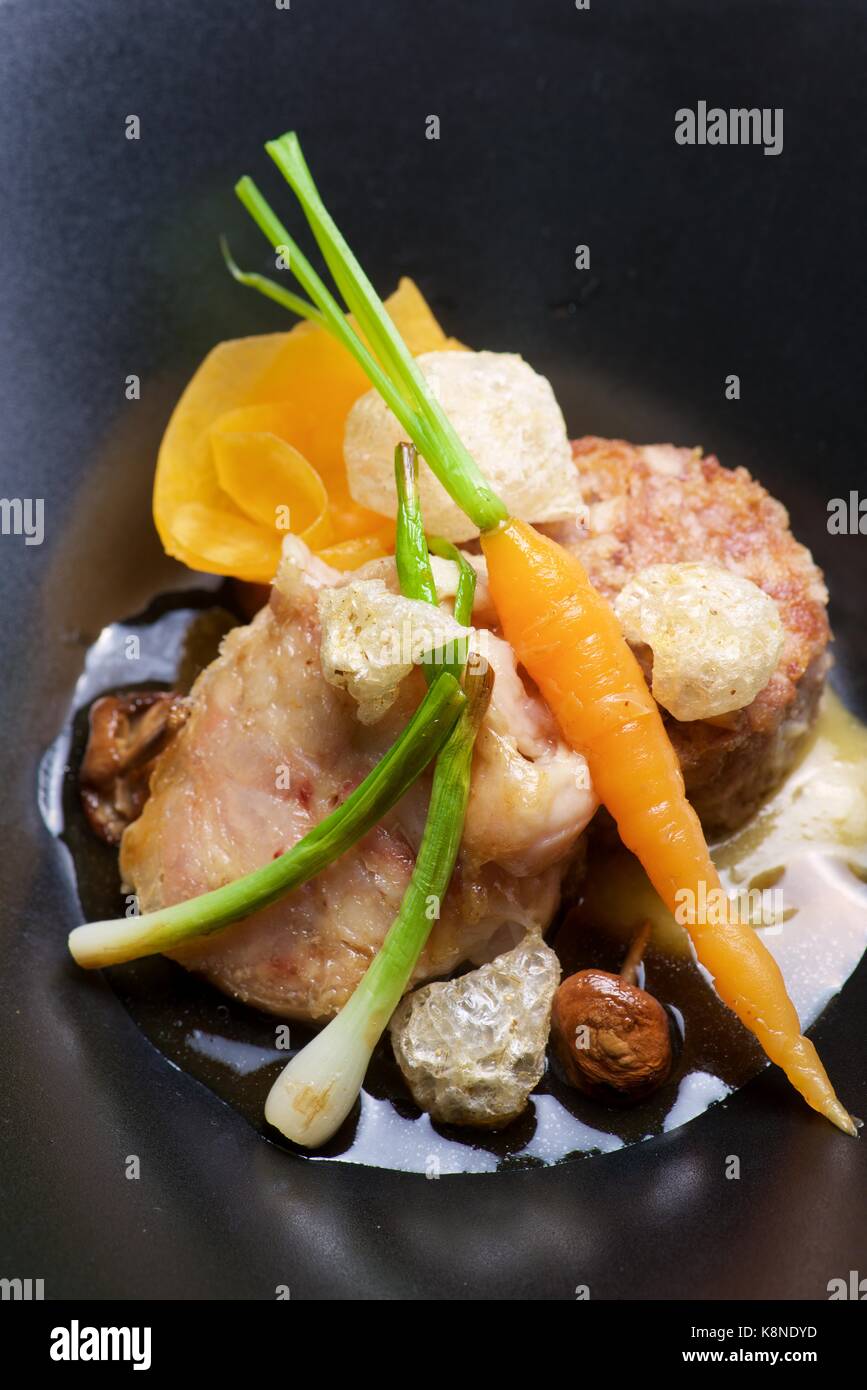 Pig trotter dish hi-res stock photography and images - Alamy