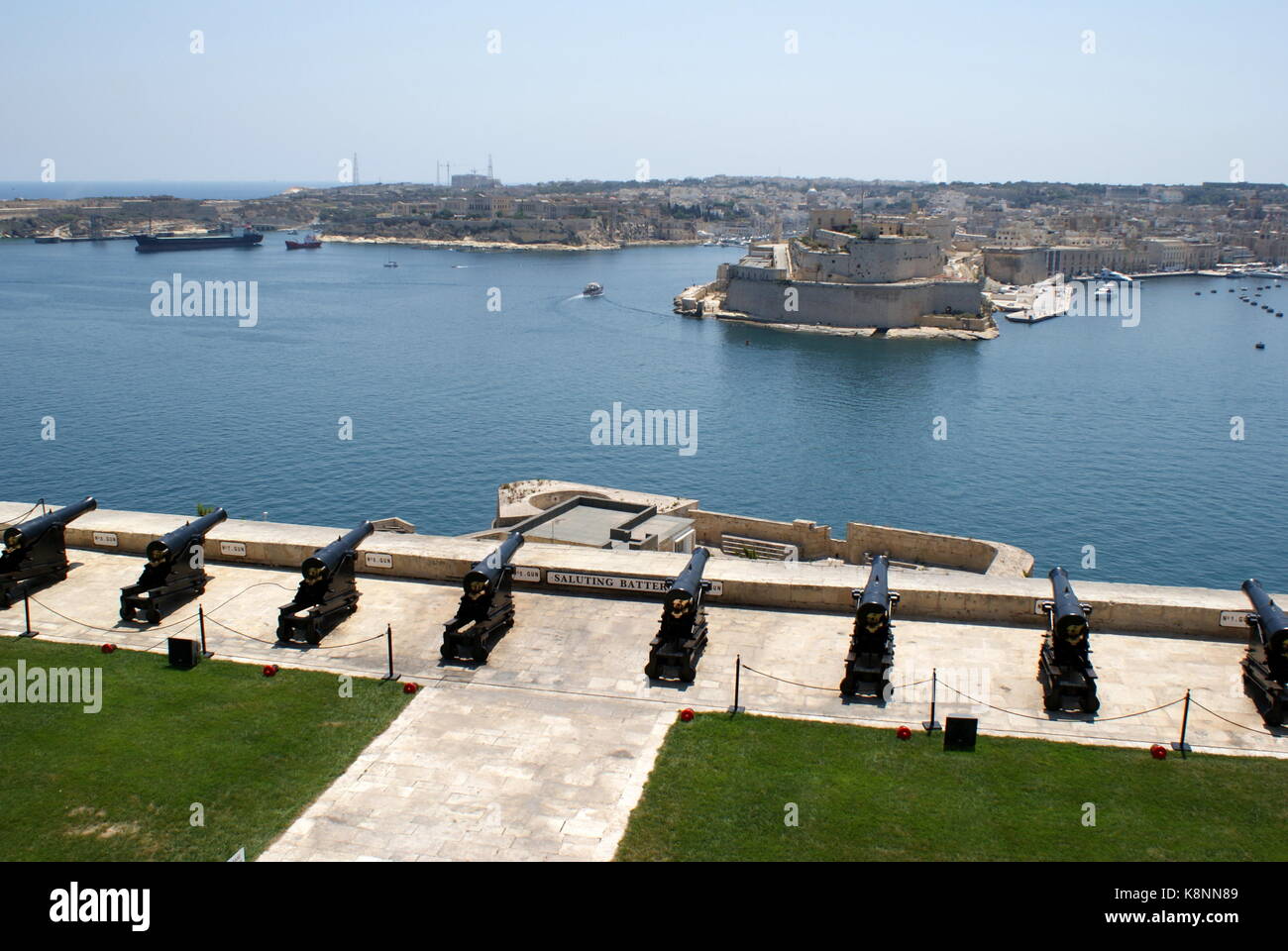 Saluting battery from upper hi-res stock photography and images - Alamy