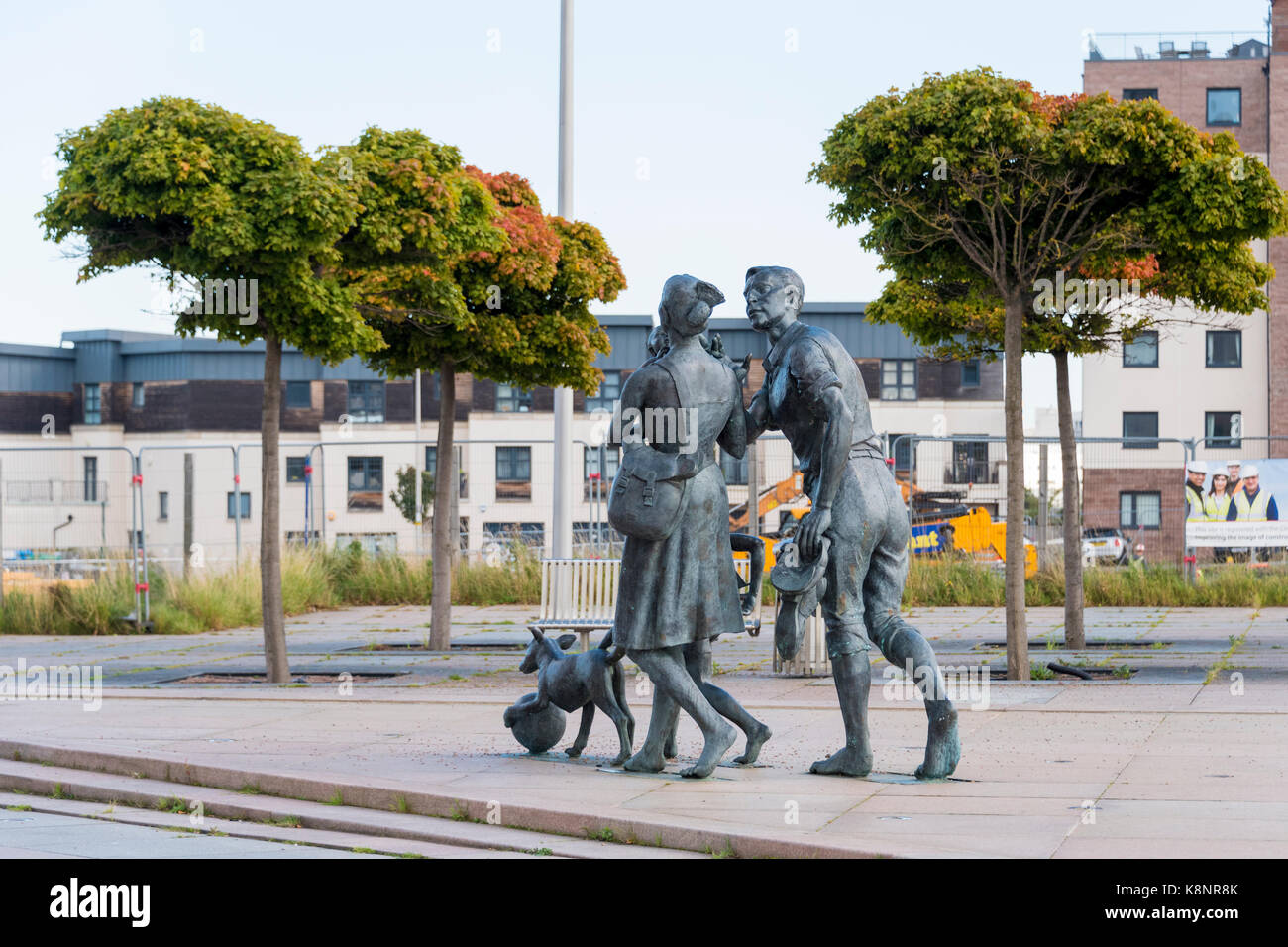 Statue of a Family by The Shore in Leith Edinburgh Stock Photo - Alamy