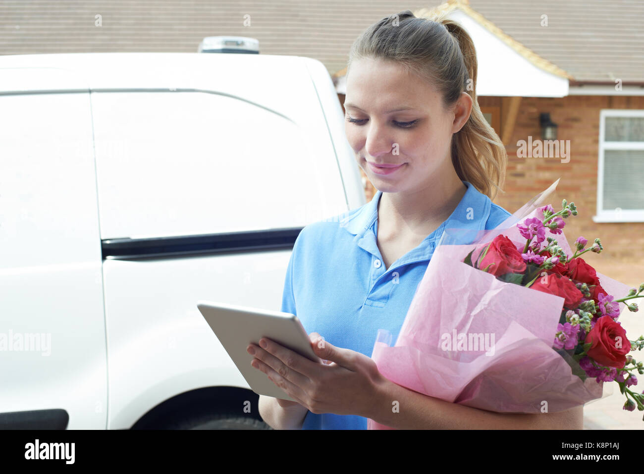 Female caucasian florist making bouquet hi-res stock photography and ...