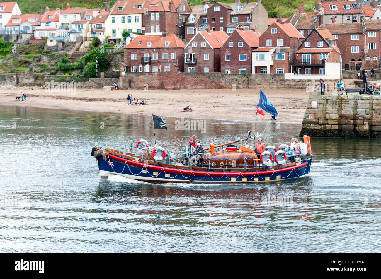 Whitby Harbour Stock Photos & Whitby Harbour Stock Images - Alamy