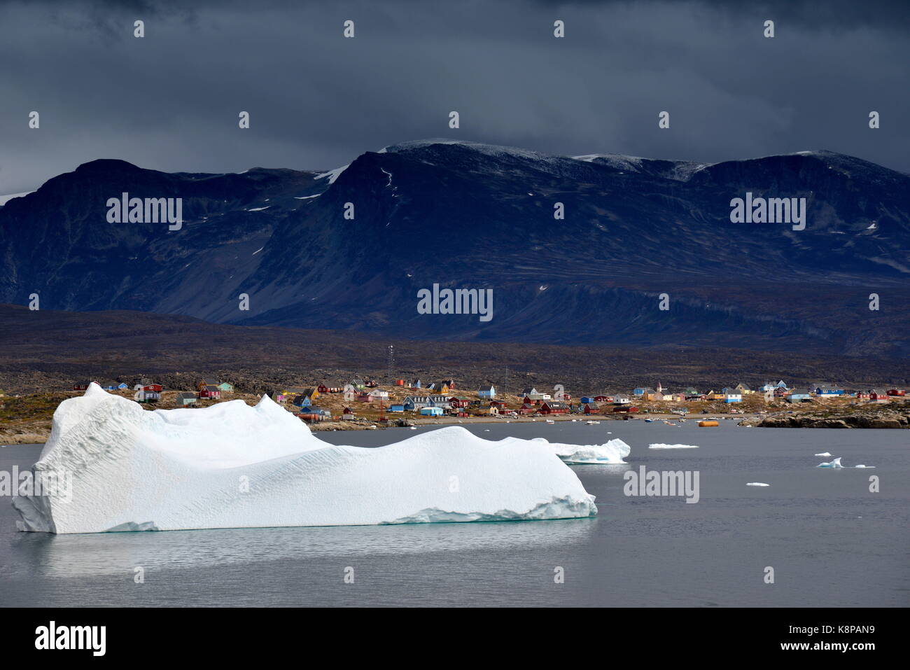 View of the settlement of Saqqaq on the Nuussuaq peninsula on the west ...