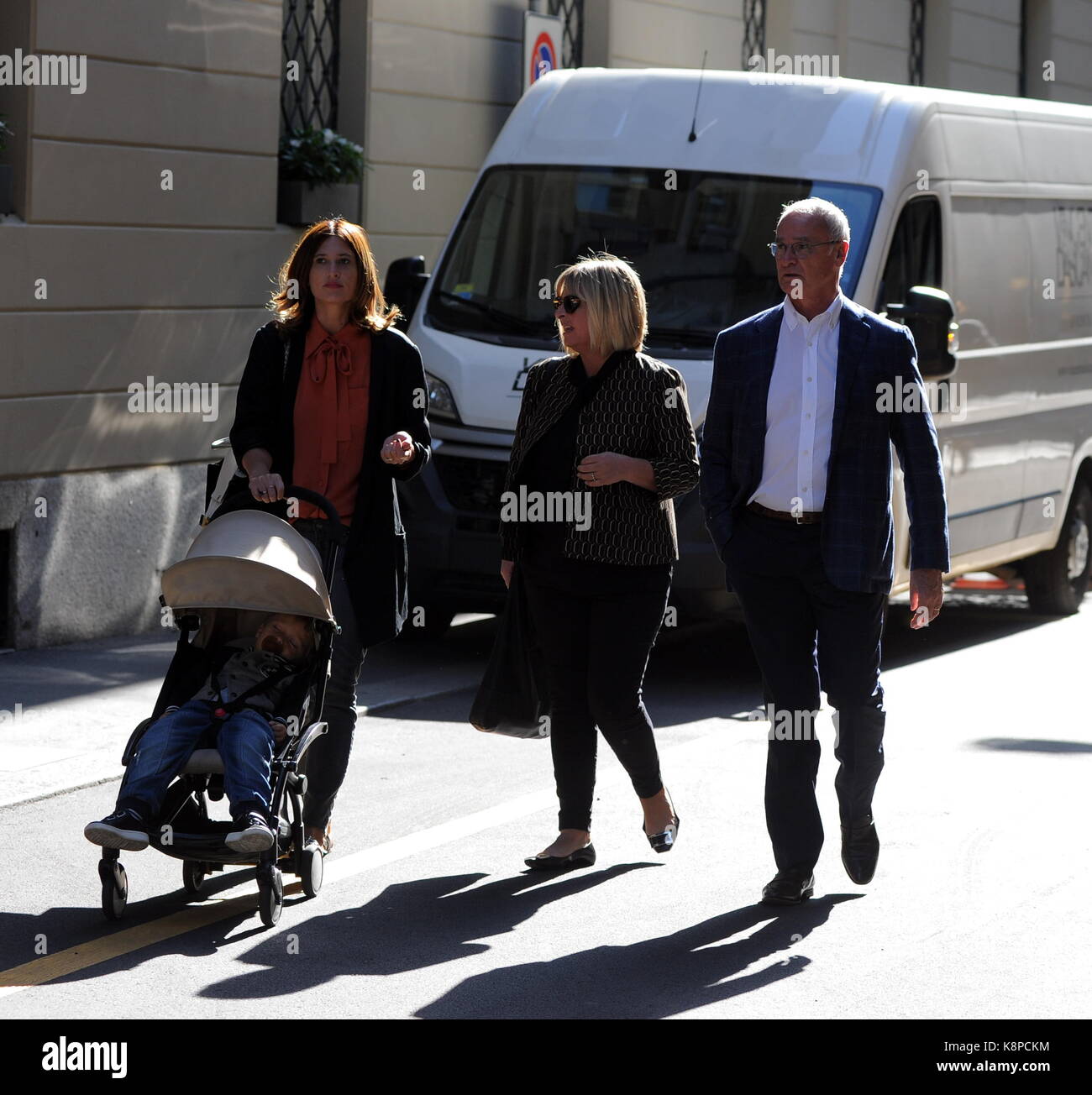 Milan, Claudio Ranieri and family in the center Claudio Ranieri, coach ...