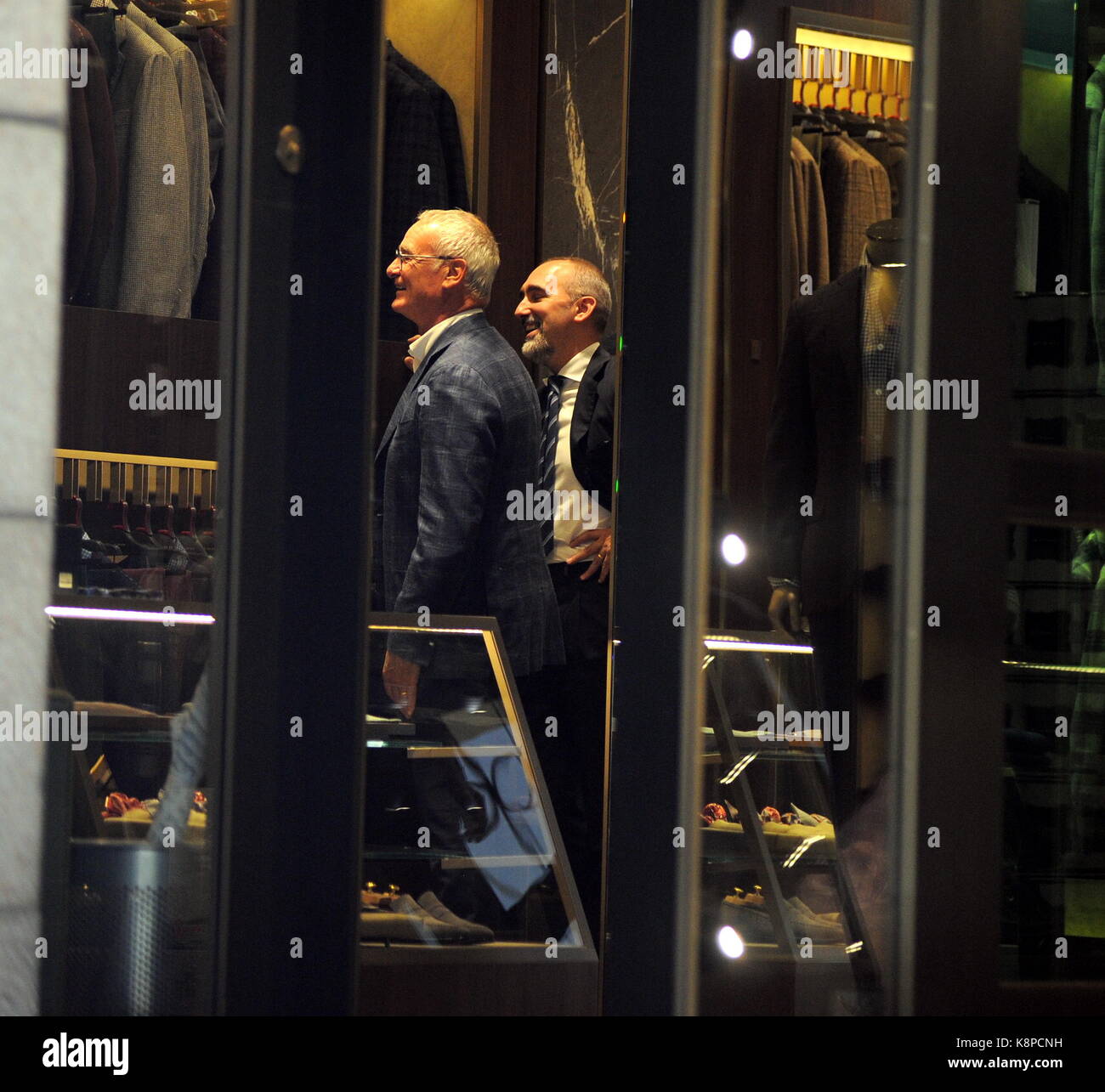 Milan, Claudio Ranieri and family in the center Claudio Ranieri, coach ...