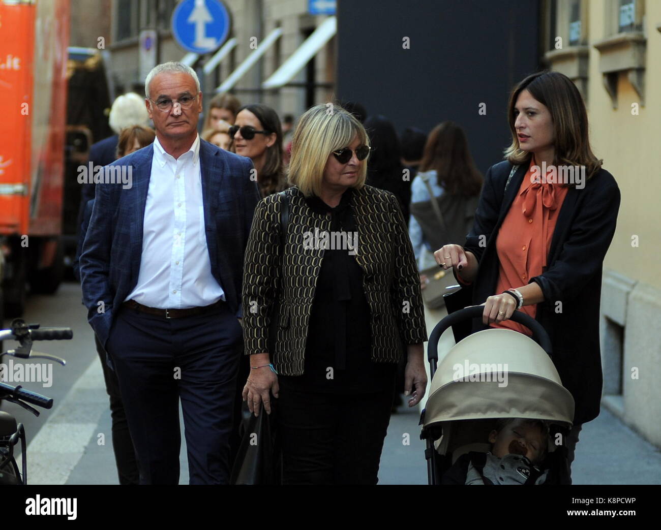 Milan, Claudio Ranieri and family in the center Claudio Ranieri, coach ...