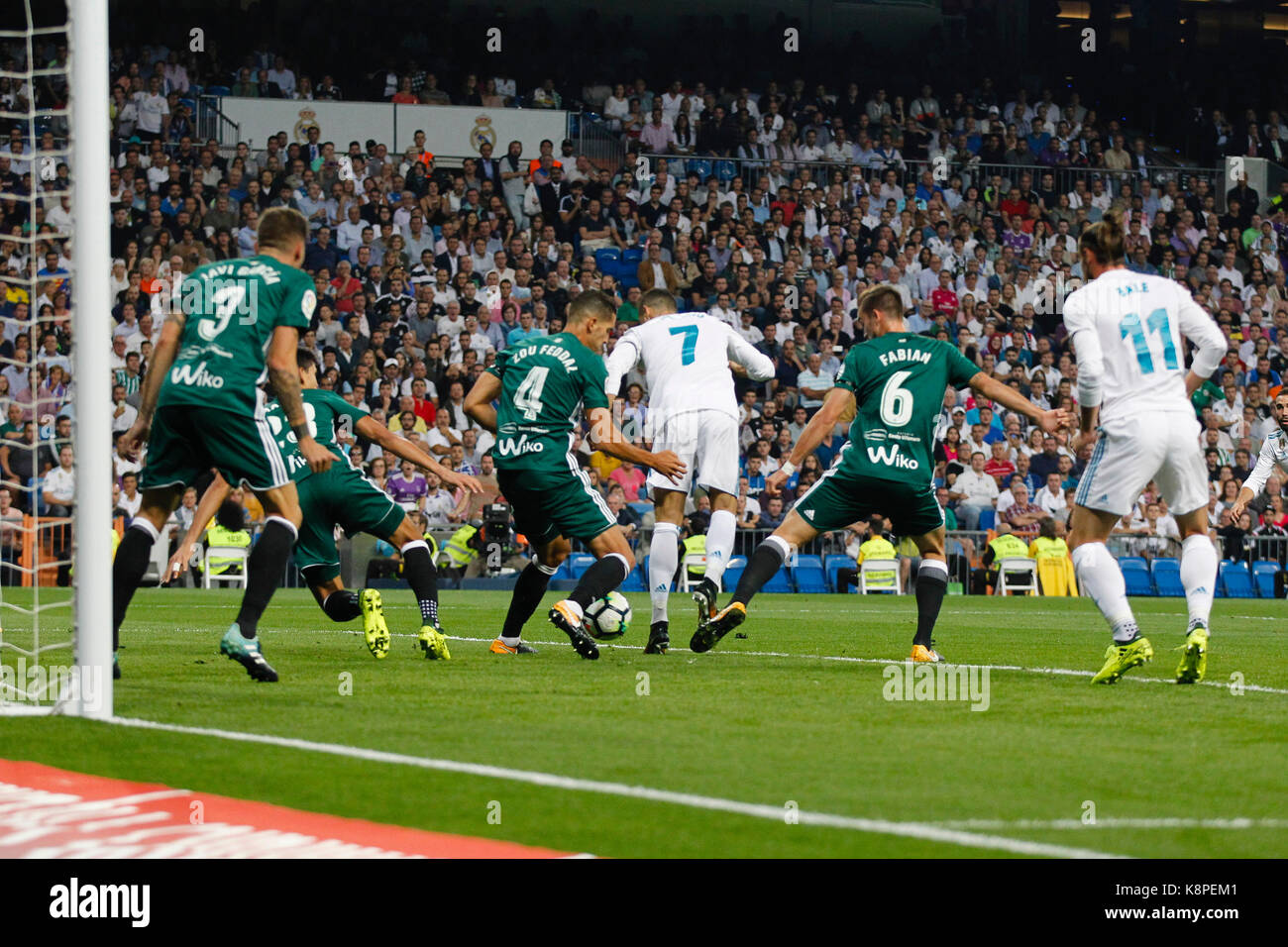 Madrid, Spain. 20th Sep, 2017. Heels at the doorCristiano Ronaldo dos ...