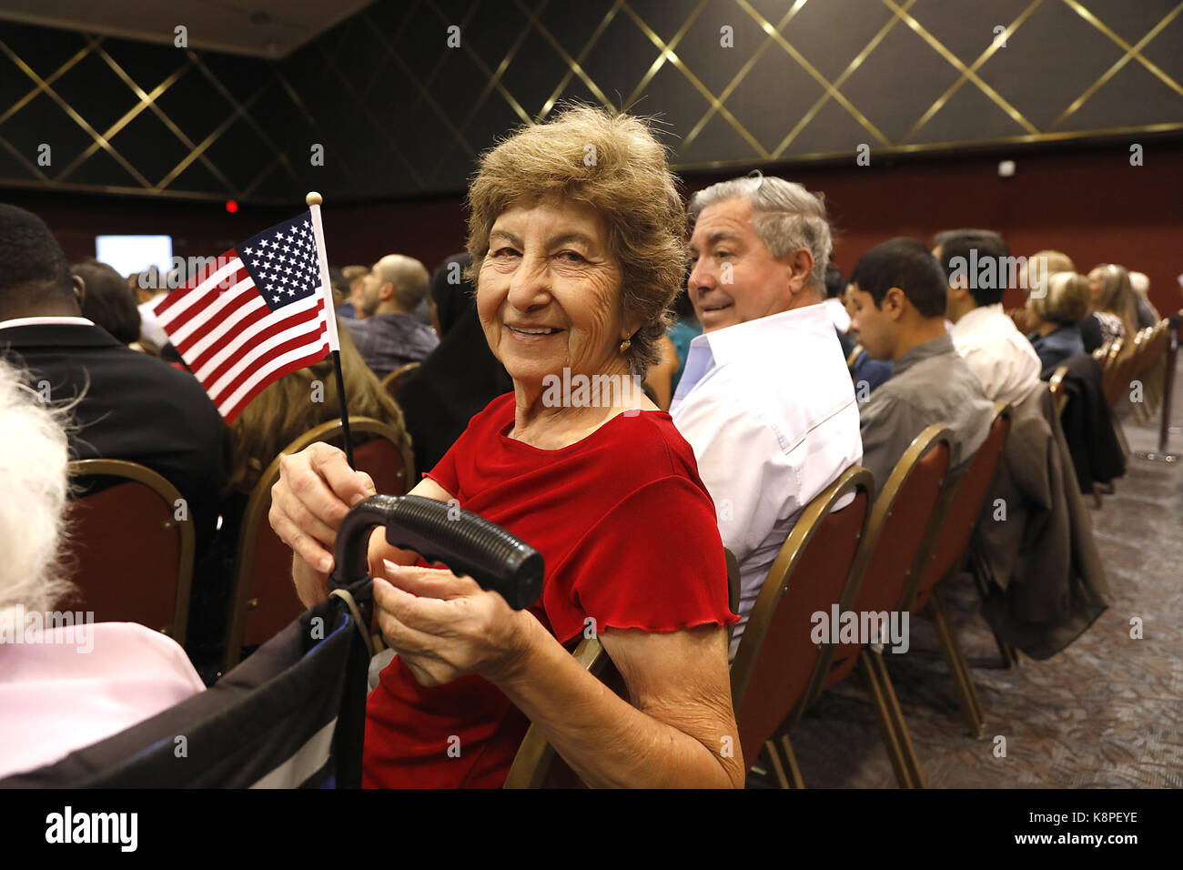 Us naturalization ceremony 2017 hi-res stock photography and images - Alamy