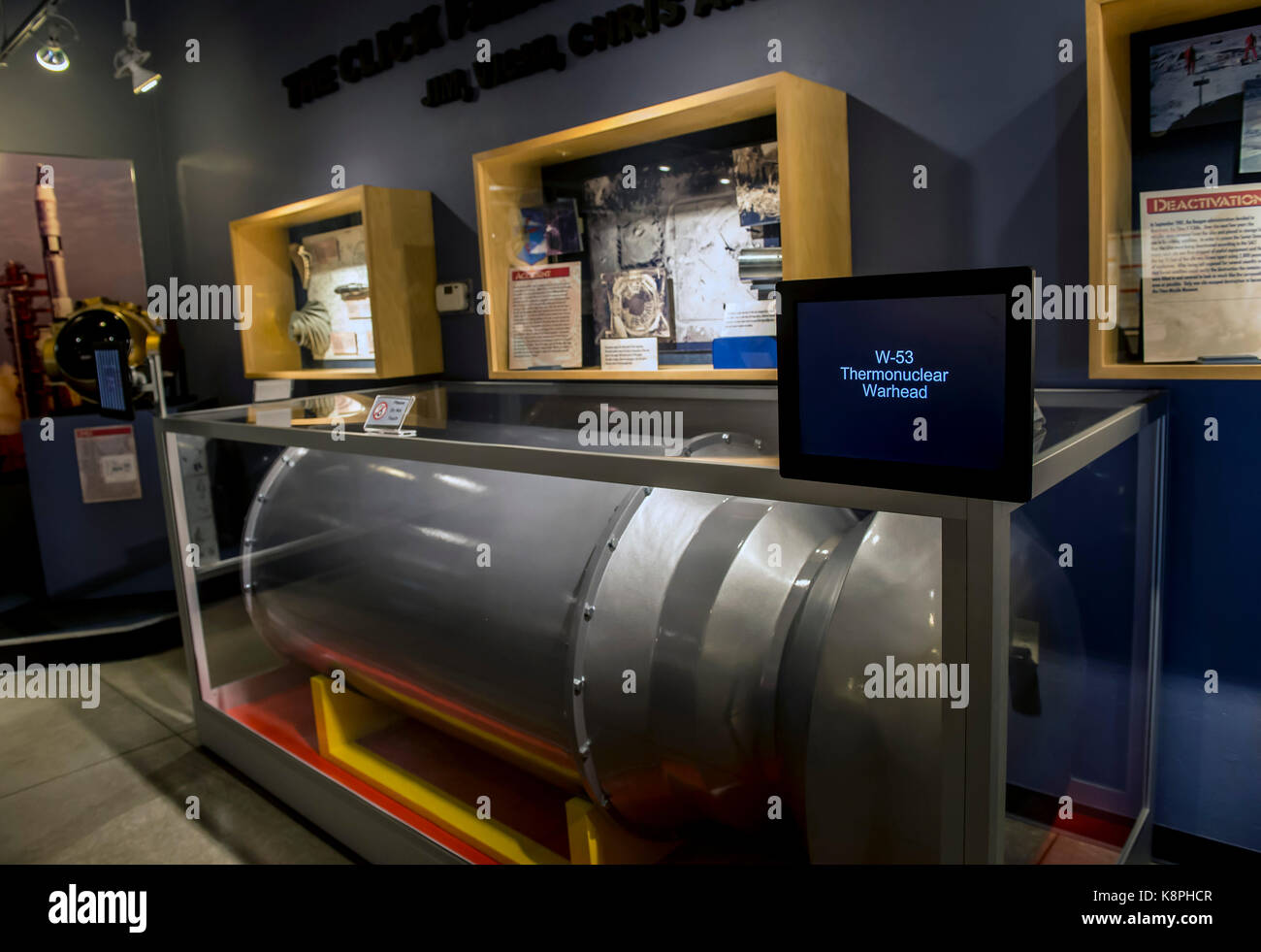 Usa nuclear warhead hi-res stock photography and images - Alamy