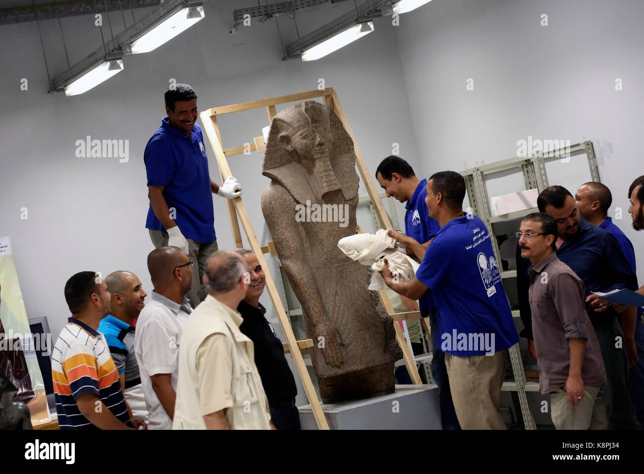 Cairo, Egypt. 20th Sep, 2017. A statue is seen upon its arrival at the ...