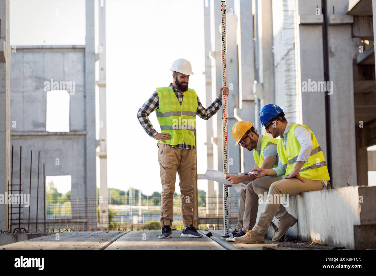 Project builder hi-res stock photography and images - Alamy