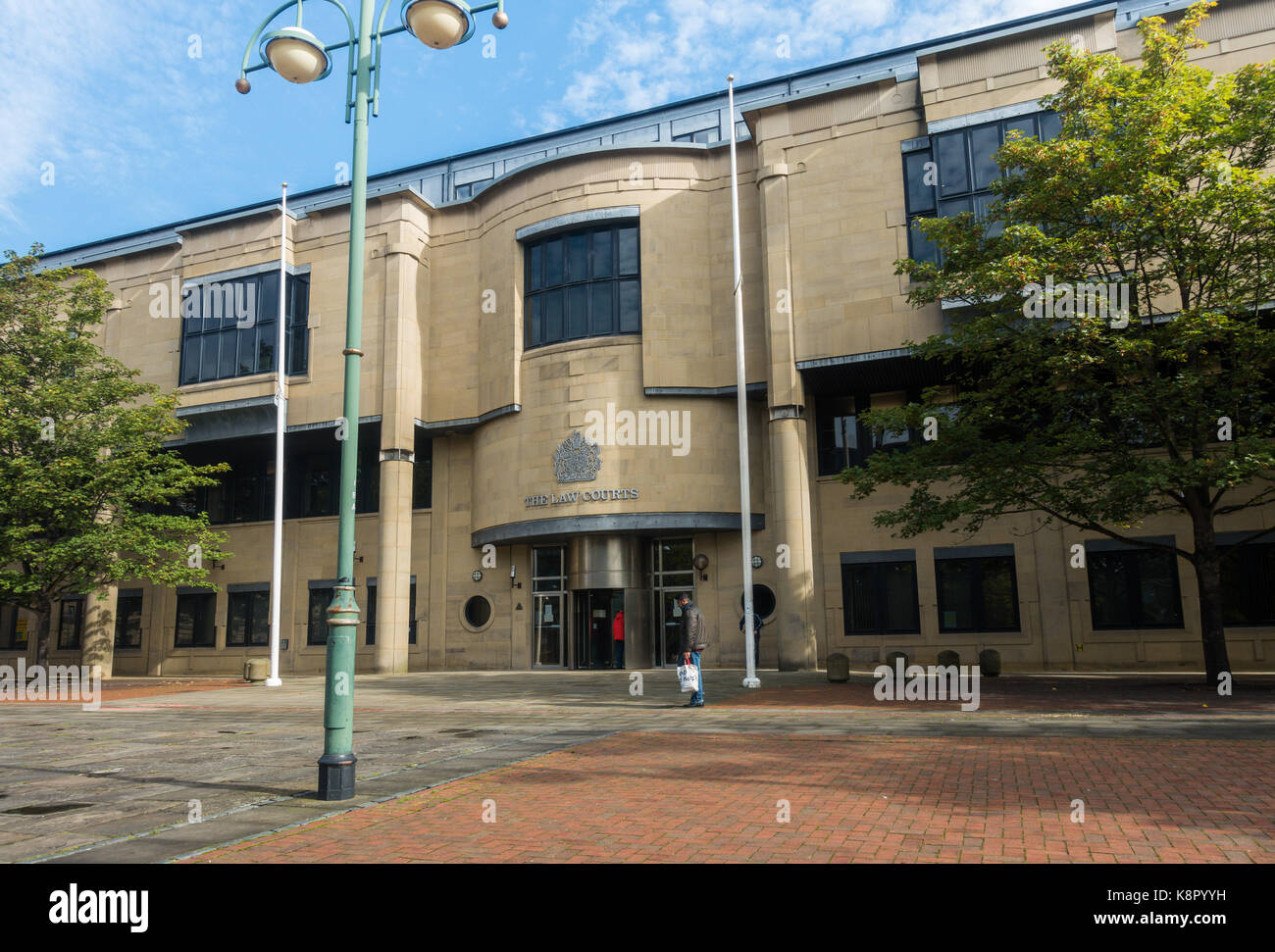 Bradford combined court centre hi-res stock photography and images - Alamy