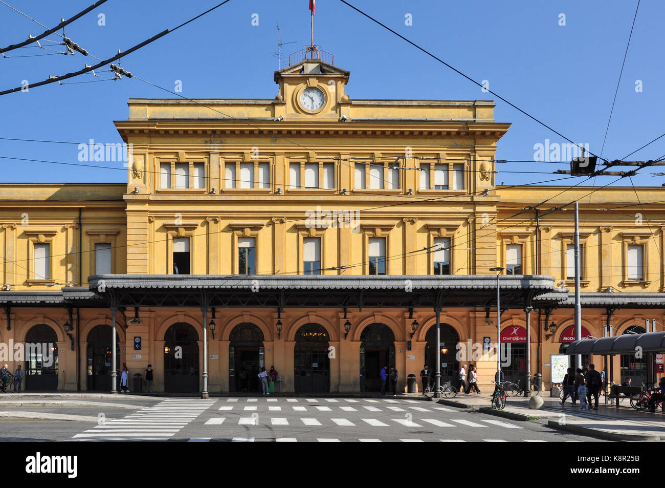 Italian railway stations hi-res stock photography and images - Alamy