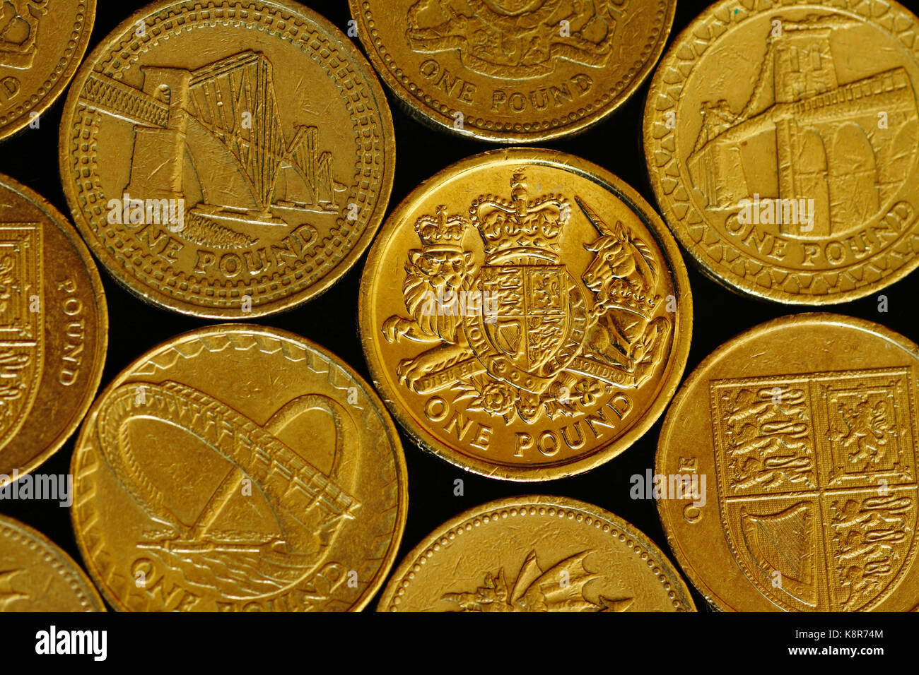 Old style One Pound Coins Cease to be legal tender after 15th October ...