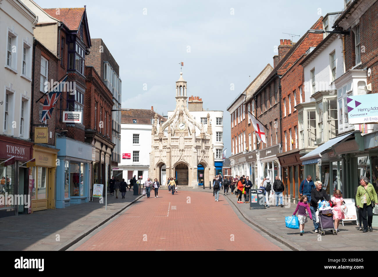 Chichester shopping centre street hi-res stock photography and images ...