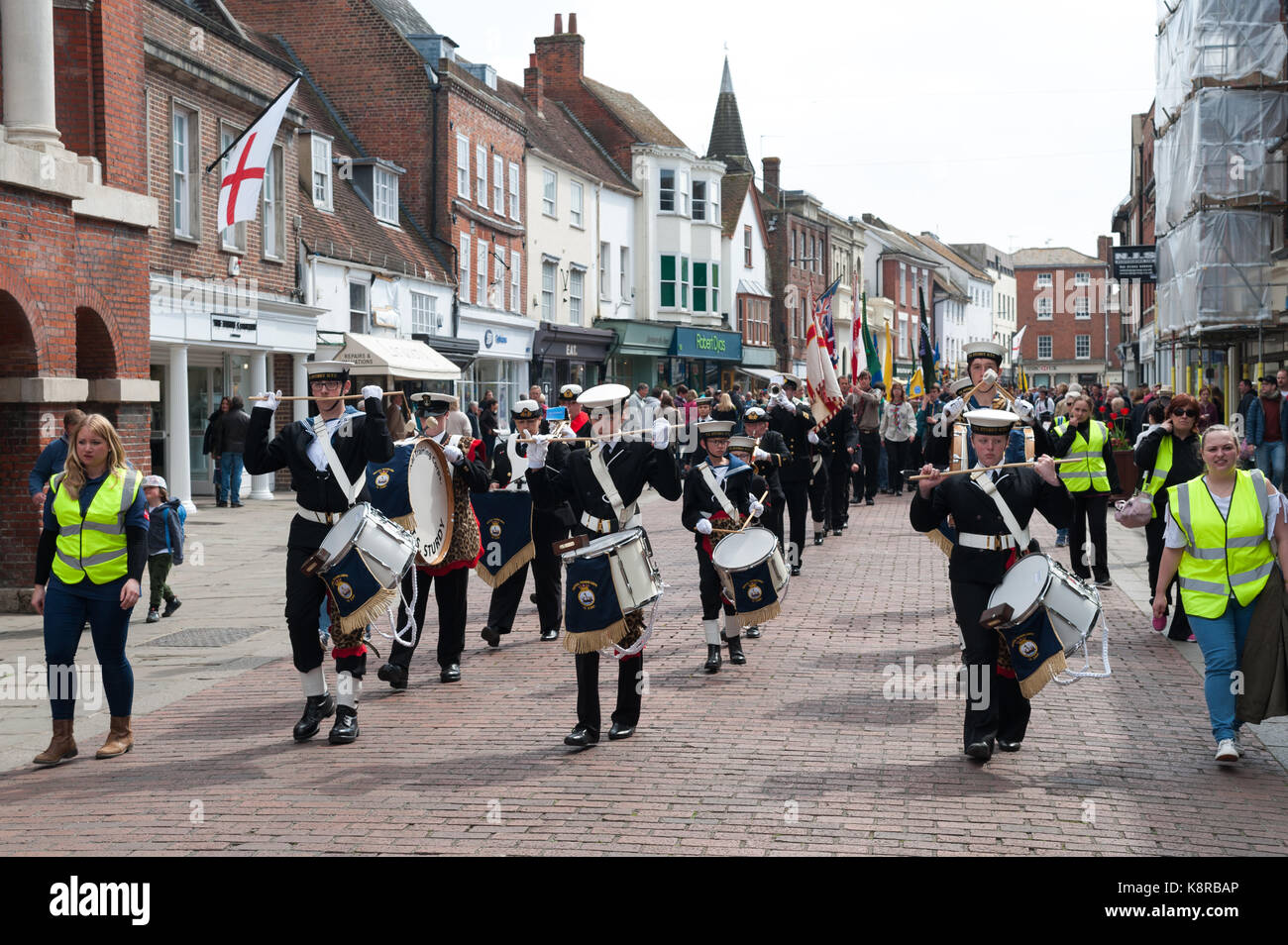 Band musicians marching along hi-res stock photography and images - Alamy