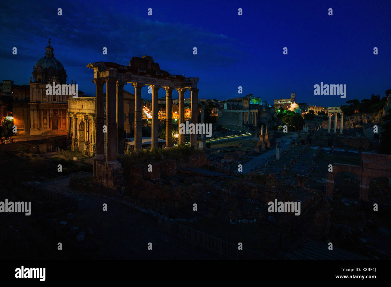 Work night architecture hi-res stock photography and images - Alamy