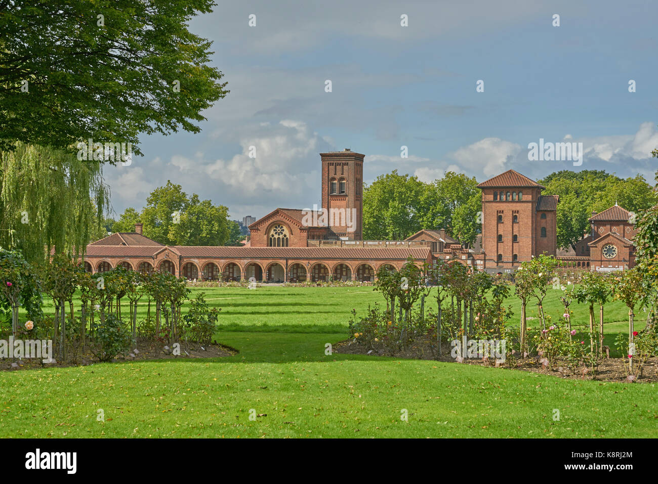golders green crematorium london Stock Photo - Alamy
