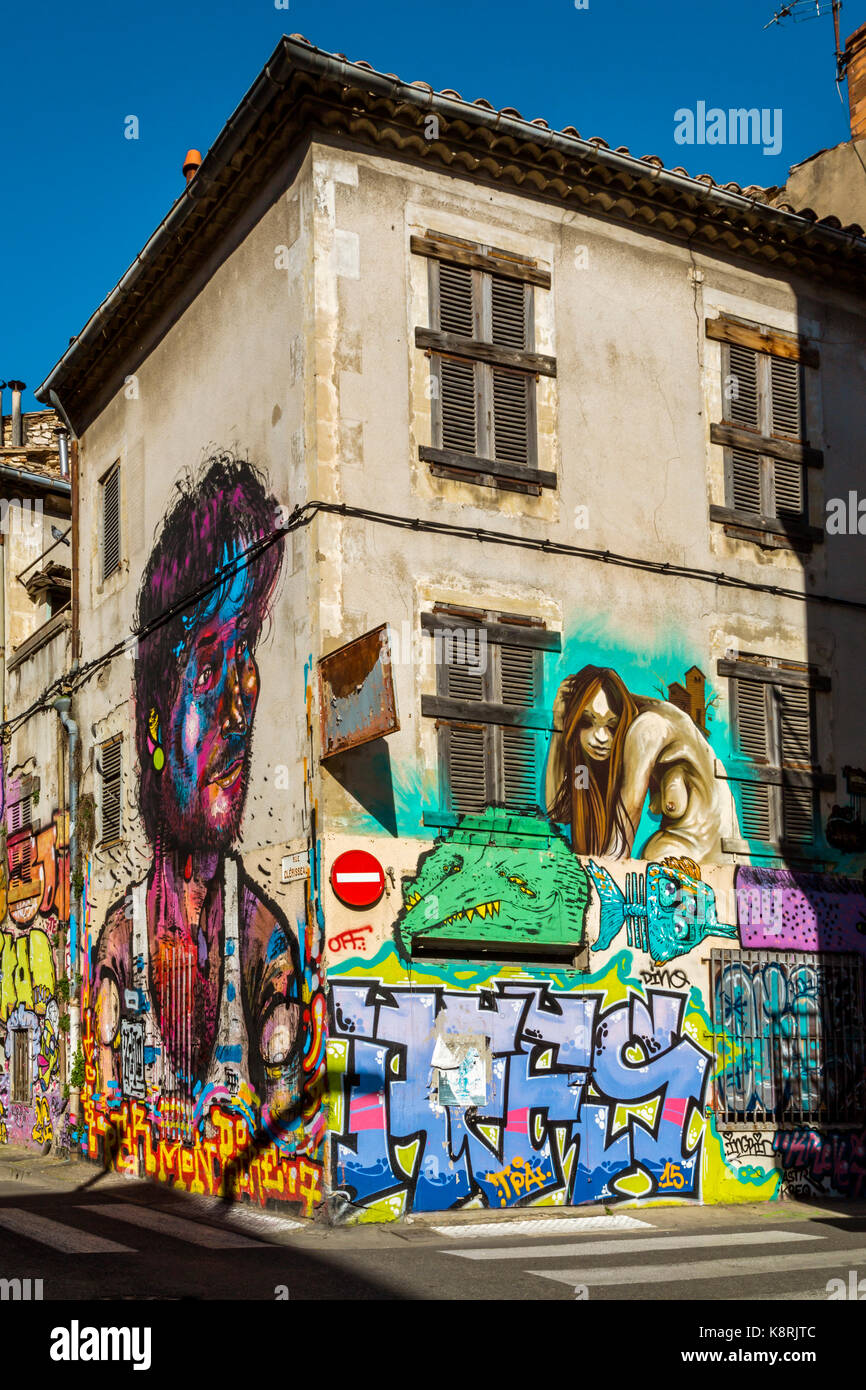 Painted facades hi-res stock photography and images - Alamy