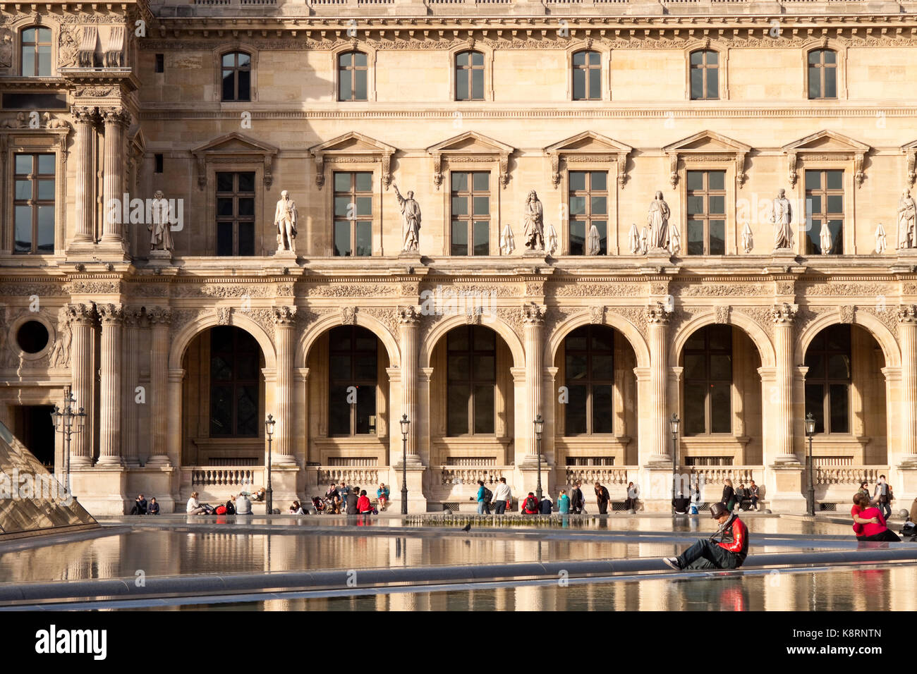 Paris people hi-res stock photography and images - Alamy