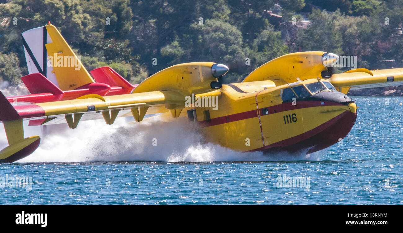 Marine aircraft rescue fire hi-res stock photography and images - Alamy