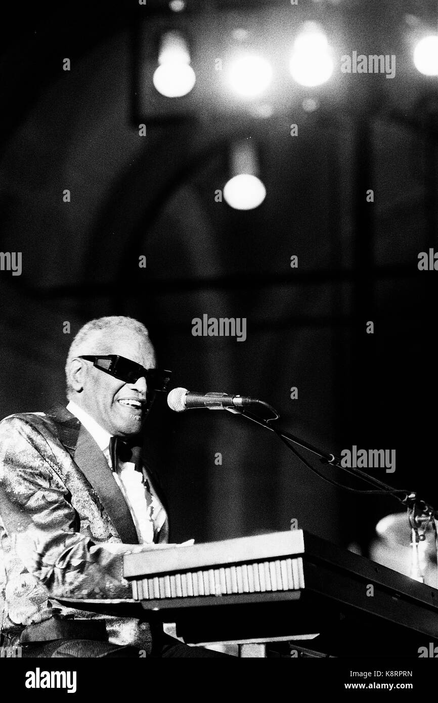 American singer Ray Charles give concert in Lyon, France Stock Photo ...