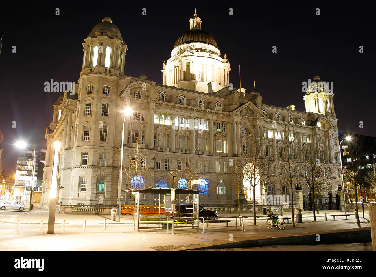 Liverpool By night Stock Photo - Alamy