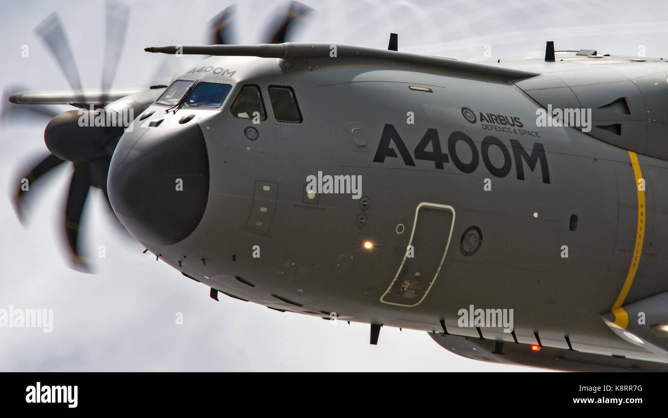 Trainer cargo aircraft hi-res stock photography and images - Alamy