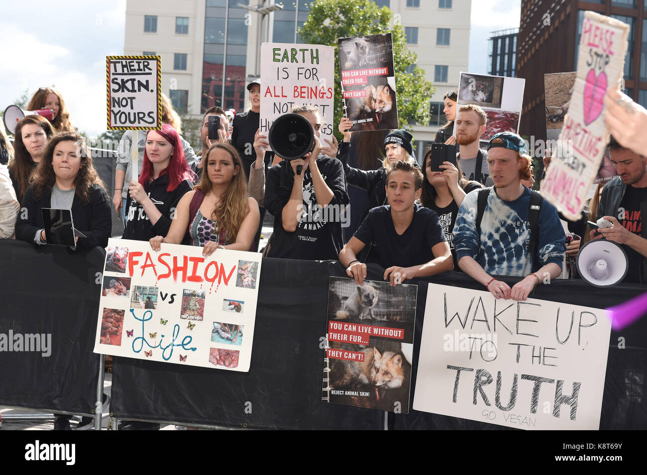 Anti fur protest lfw hi-res stock photography and images - Alamy