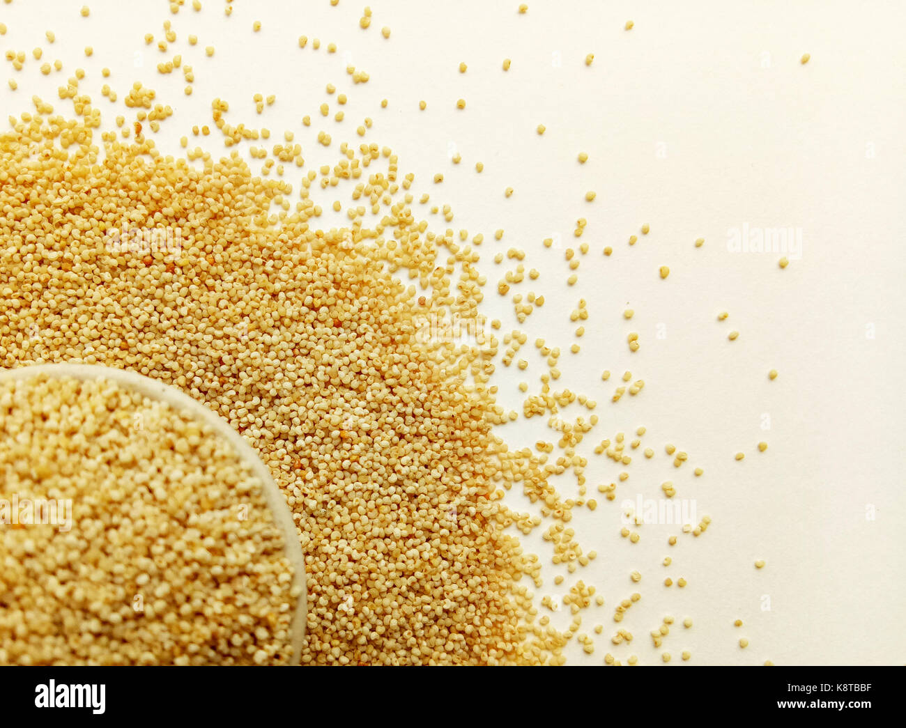 Tiny kidney shaped seeds hi-res stock photography and images - Alamy