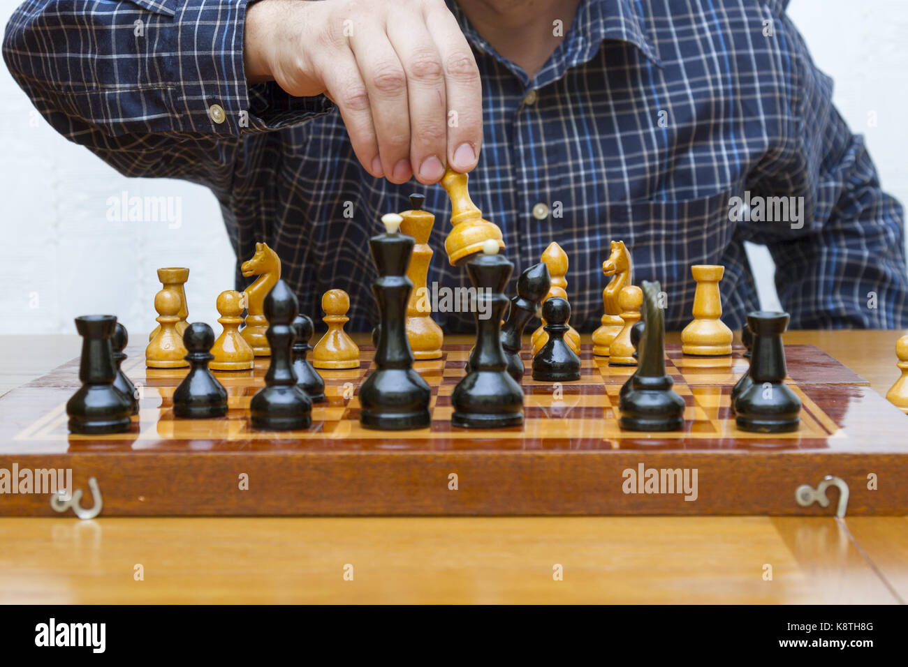 Chess master making smart hi-res stock photography and images - Alamy