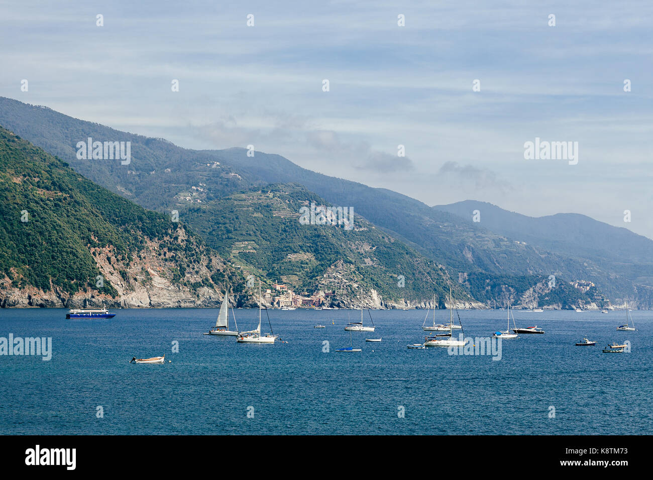 Boats and yachts in Liguria sea, Cinque Terre, Italy Stock Photo - Alamy