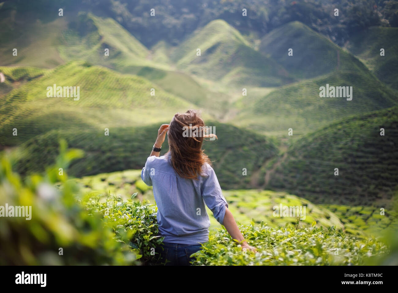 freedom girl in mountains Stock Photo - Alamy