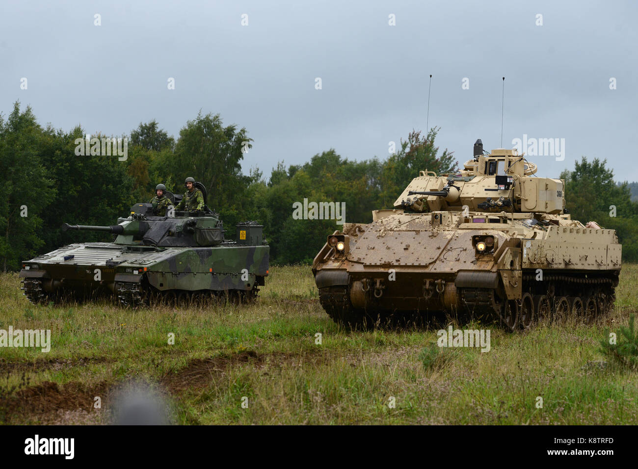 1st combined arms battalion 194th armor hi-res stock photography and ...