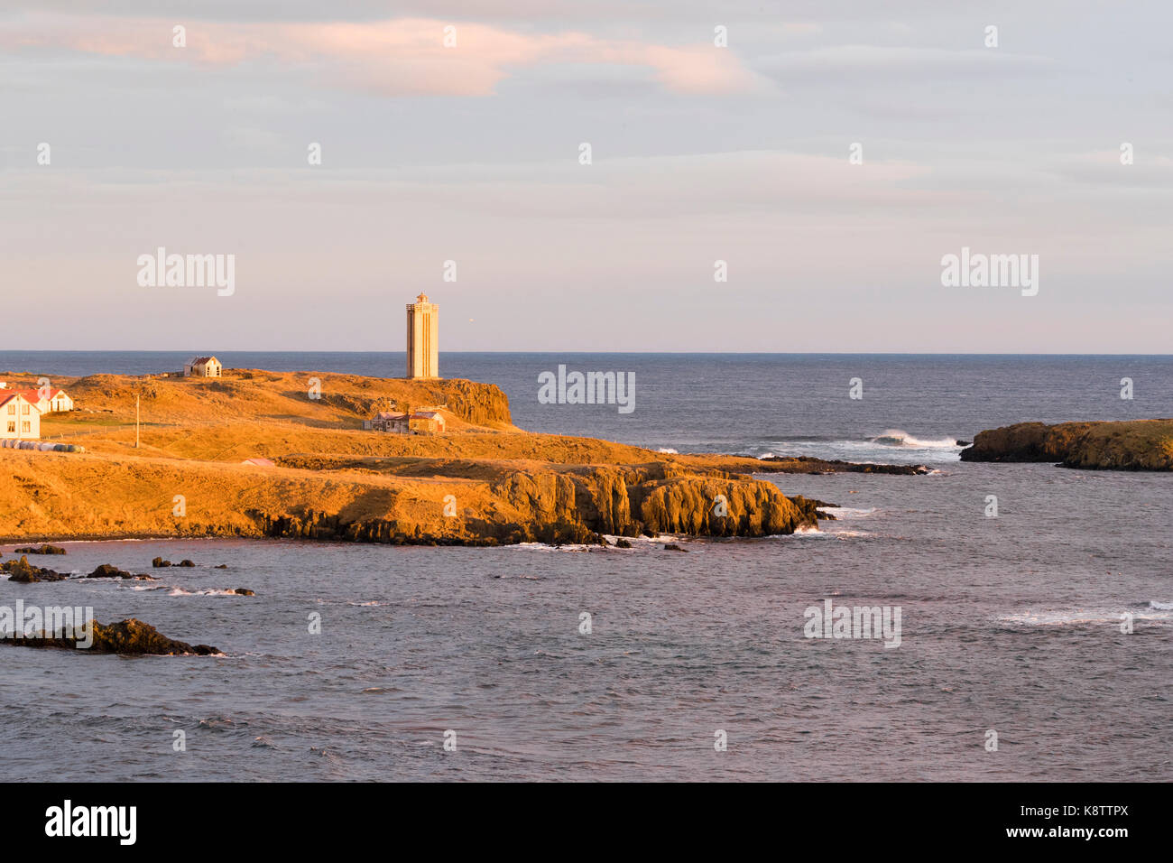 Evening light in icelandic hi-res stock photography and images - Alamy